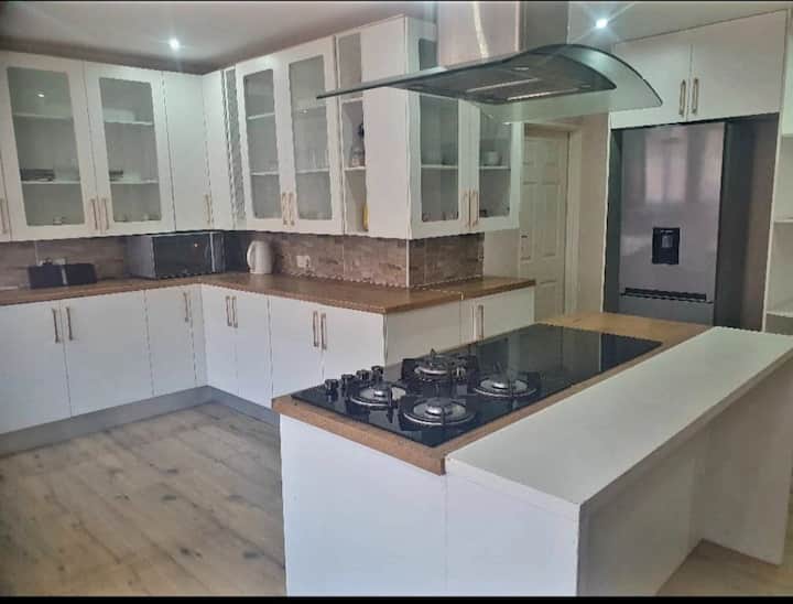 The Apricots
Damafalls Park, Ruwa, Zimbabwe. - Harare