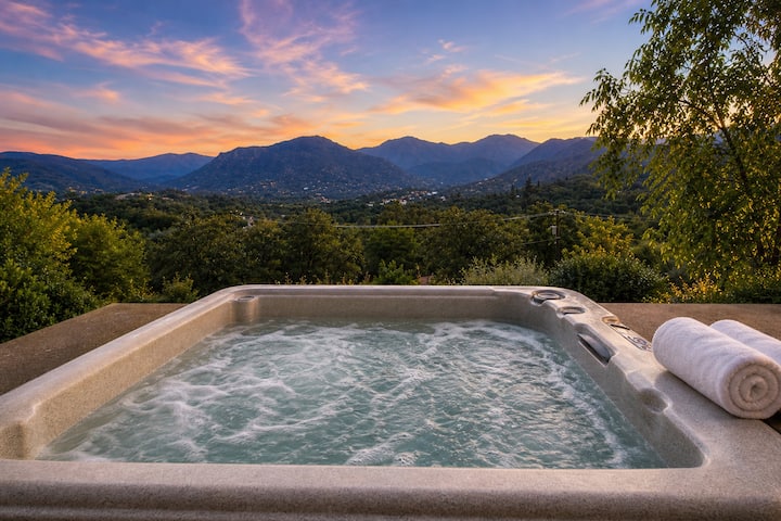 Sequoia Sanctuary•hot Tub•private Hilltop Escape - Three Rivers, CA
