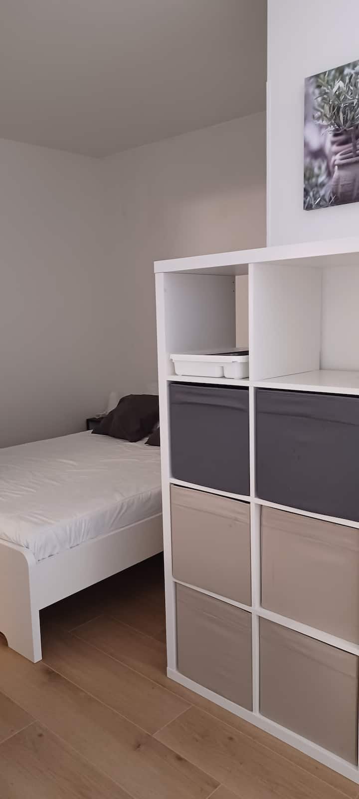 Studio 1 Pièce à Louer - Chartres-de-Bretagne