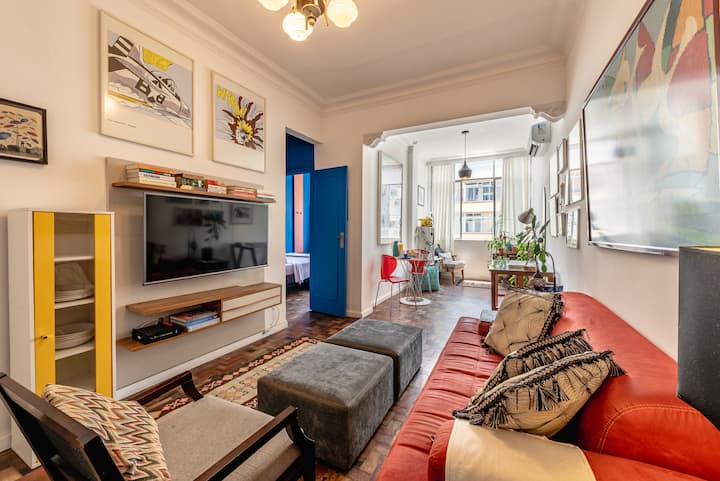 Recém Reformado Na Quadra Da Praia De Copacabana - Rio de Janeiro