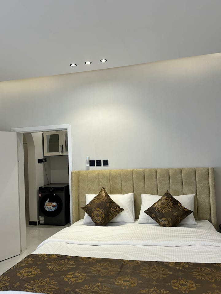 استديو هادئ وجميل بموقع مميز - Riyadh