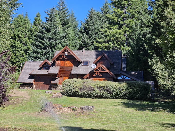 Mountain House With Stunning Cerro Catedral Views - San Carlos de Bariloche