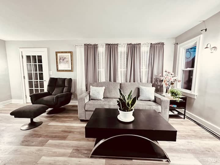 54 David Ave - Charming Home In Cheektowaga, Ny - Buffalo, NY