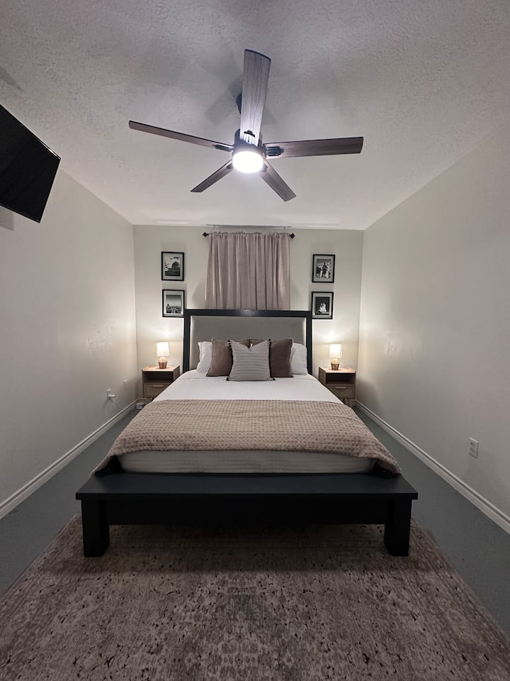 Cozy Aggie Cottage - 8 Miles To Kyle Field - Bryan, TX