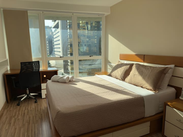 Exclusiva Residencia En El Rosal - Caracas