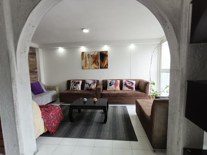 Casa 4 Hab, Expofuturo, Estadio, Agua Caliente - Pereira