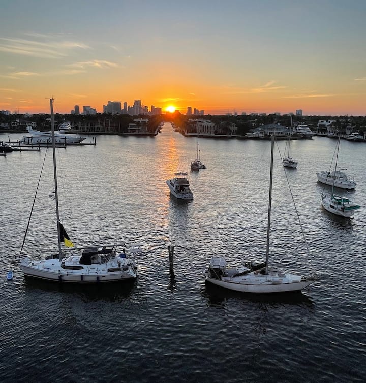 Villa Las Olas - Ft Laud Beach - Fort Lauderdale, FL