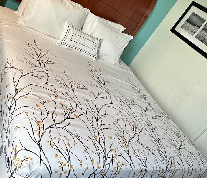 Boutique Inn-hot Breakfast Incl. - Kill Devil Hills, NC