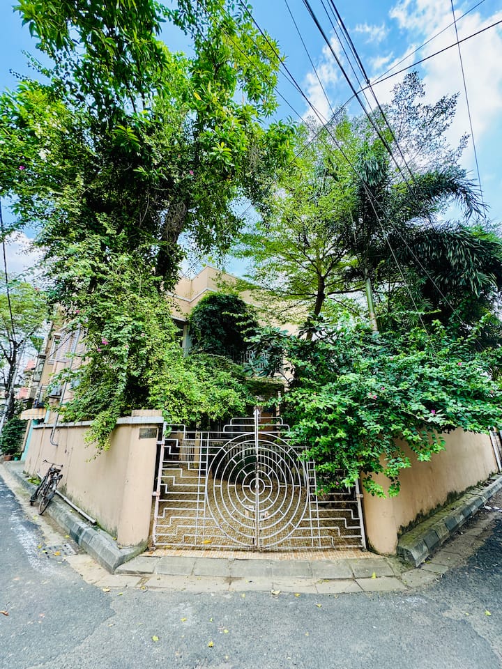 The Roychowdhury Residence - Kolkata (Calcutta)