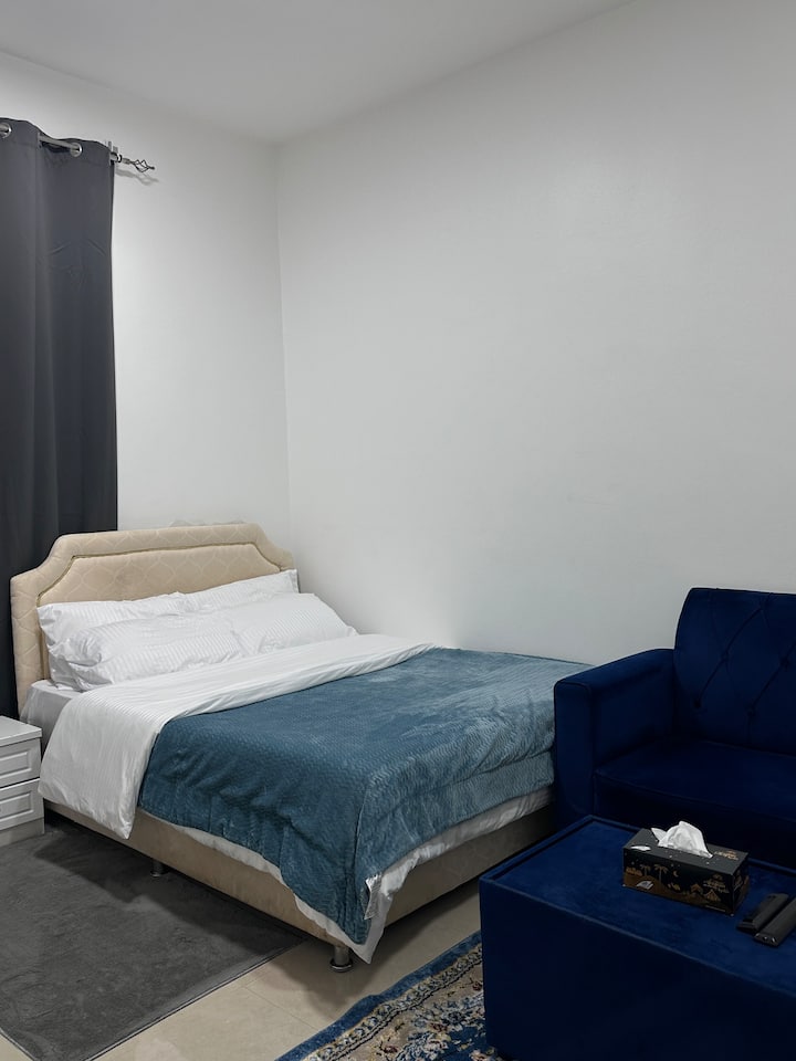 Room For Rent In Al Ain - Al Ain