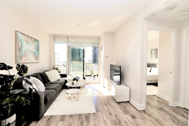 Lakeview 2br• King • Near Downtown & Yyz• Longterm - Toronto