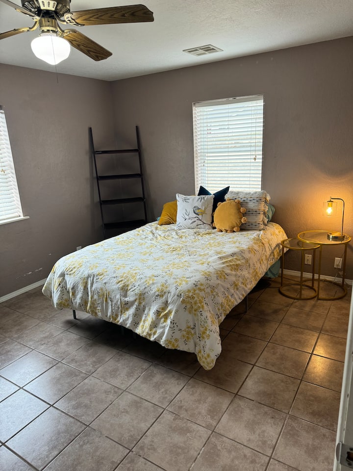 Country Chateau - Pink, OK