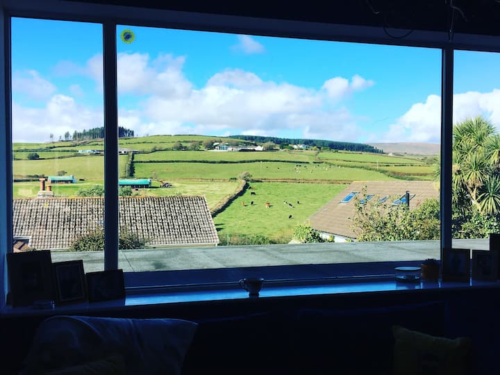 Spacious Home - Beautiful Views - Isle of Man