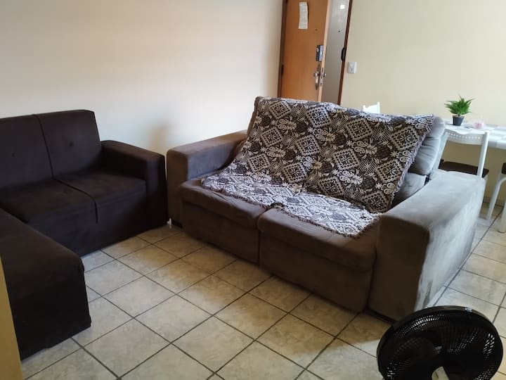 Apto Inteiro 2 Quartos+2 Camas Casal+2ar+1colchão - Campo Grande