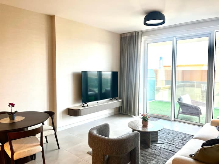 Luxury 1 Bed In The Heart Of The City!
Free Wifi - Dubai Airport (DXB)