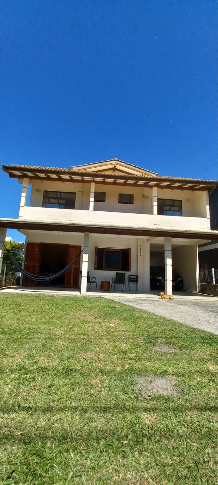 Casa Térrea Familiar.
Fornecemos Roupa De Cama. - Garopaba