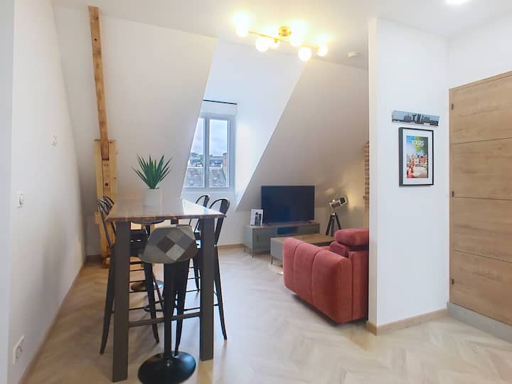 Tours Nord Tranchée Au Pied De La Loire Et Tramway - Indre-et-Loire