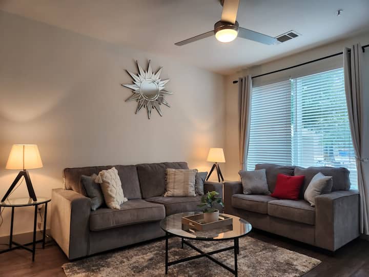 Cool Haven-legacy West 1 Bed/bath Apt - Plano, TX