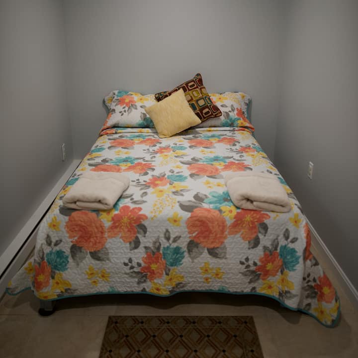 Two Beds Nubian/dudley Square - Boston, MA