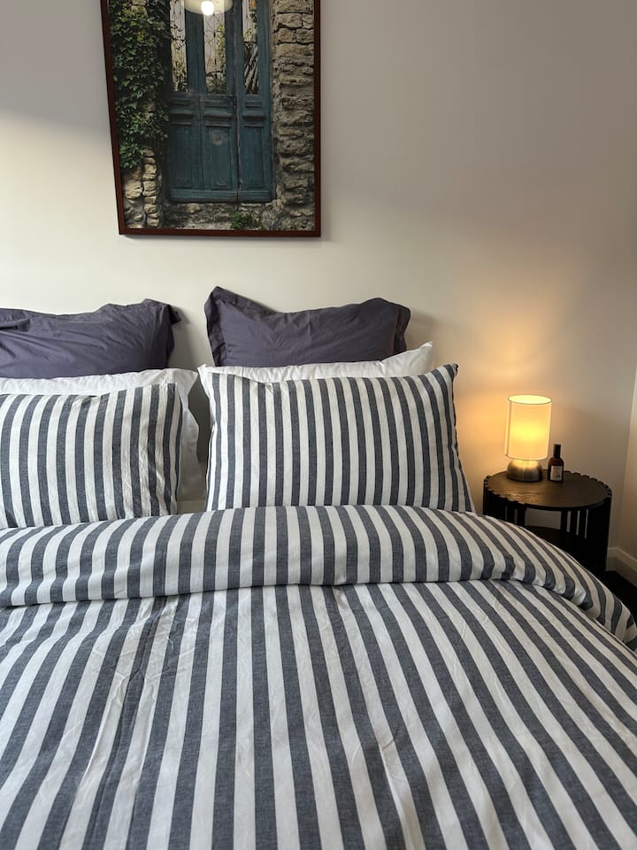 The Walnut Residence- Modern 3 Bedroom - Mildura