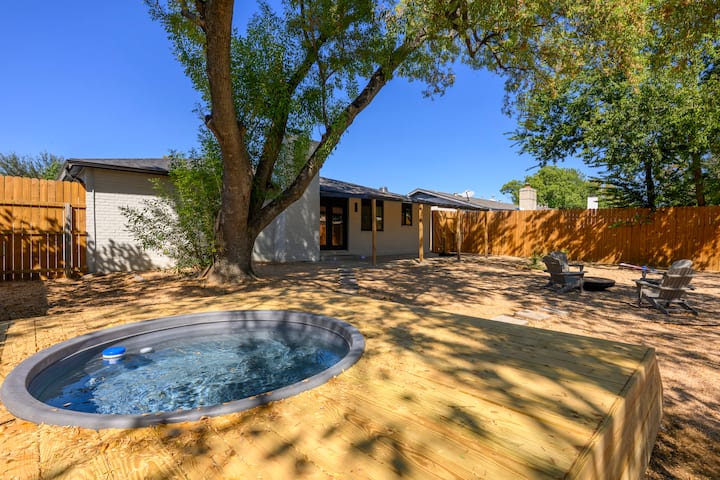 Modern 3br Retreat W/ Pool | Central Austin - Oak Hill - Austin