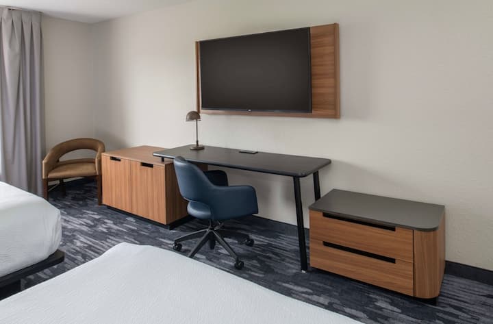 Dt Spokane 3 Units W/ Parking & Breakfast - Spokane, WA