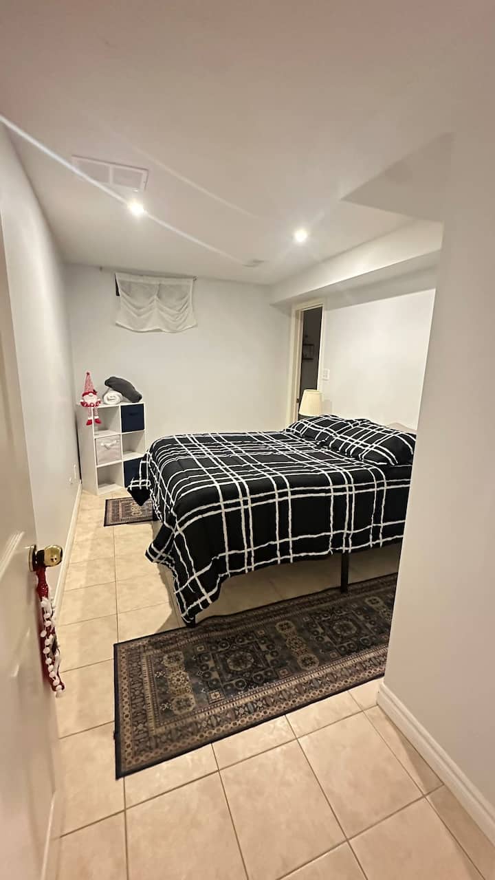 Cozy Stay Near Toronto Airport! - Mississauga