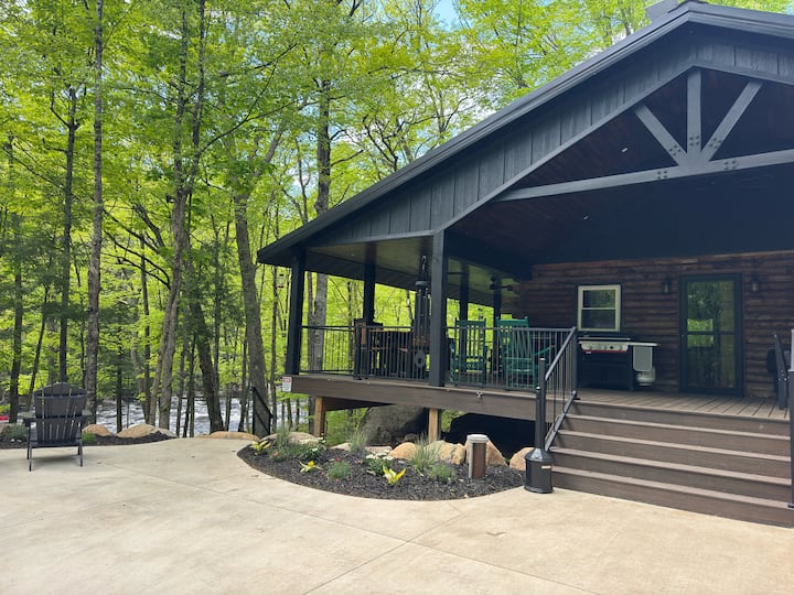 Whitewater Retreat On The Peshtigo River - Wisconsin