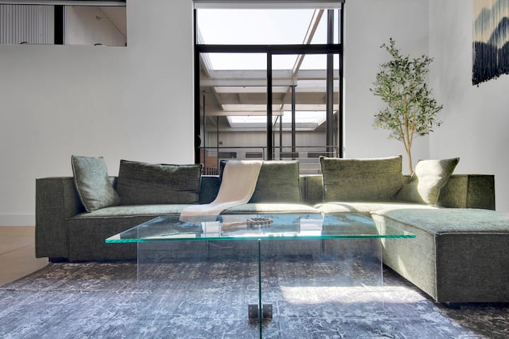 Cozy Loft Getaway | Pool & Gym | Close To Downtown - Saluda Lake, SC