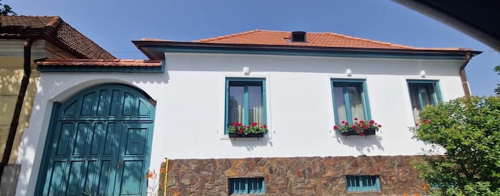 De Mijloc 185 Charming House - Brașov