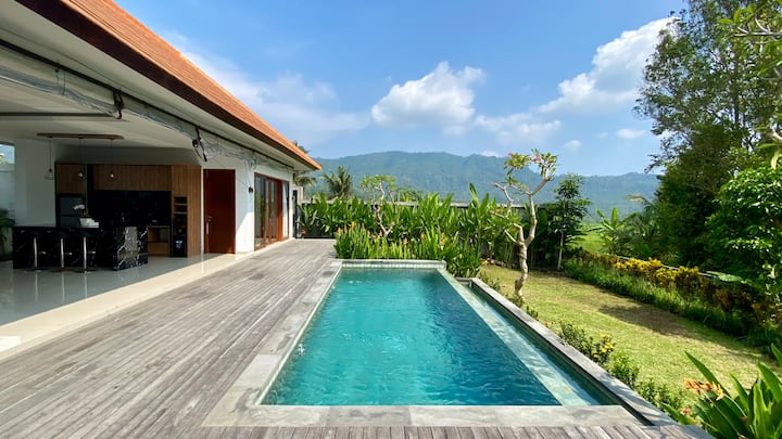 Peaceful 2br Pool Villa With Hill View At Sidemen - Sidemen