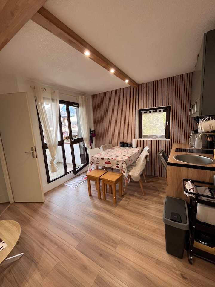 Le Lodge. Morillon 1100 - Morillon