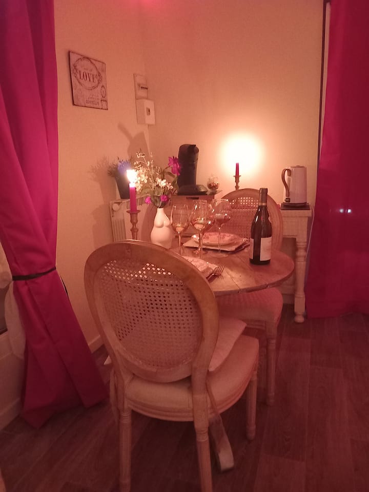 Le Studio
Une Bulle De Douceur
Offrer Du Bonheur - Beaune