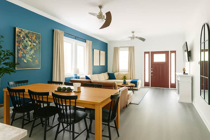 Indy Stay • Near Lucas Oil • Hot Tub • Game Room • - Mile Square - Downtown - Indianapolis