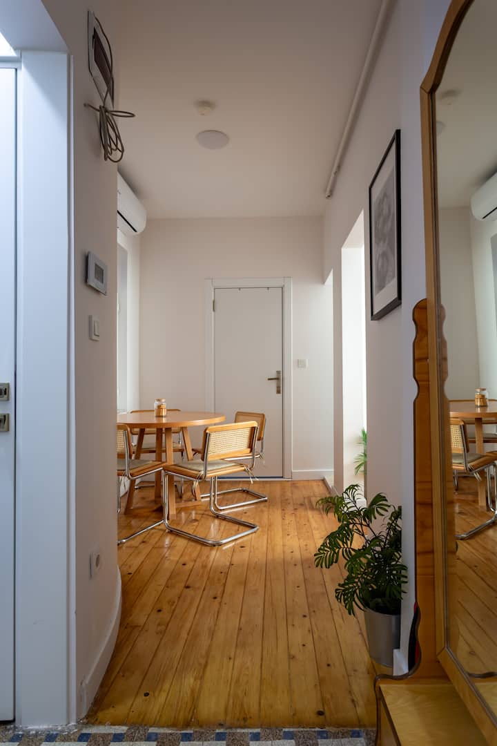 Cihangir View Loft: 3br Duplex With Terrace - Istanbul