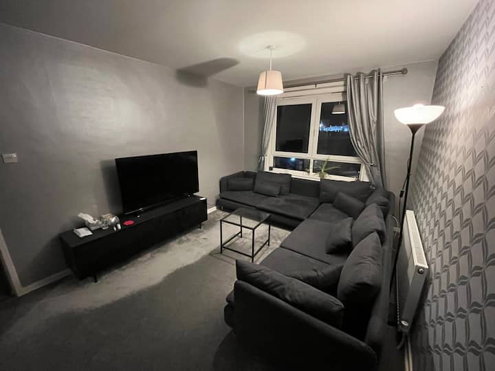 Modern 2-in-1 Retreat For Groups - Loch Lomond