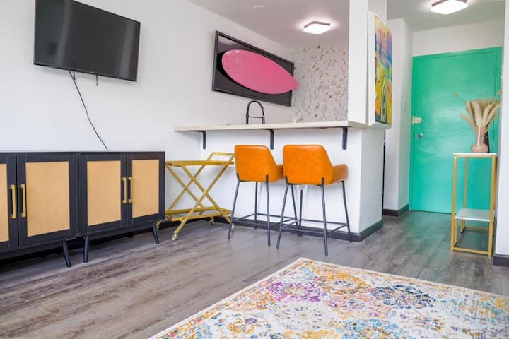 Walk To The Beach Miramar - San Juan, Puerto Rico