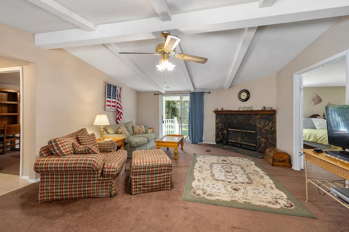 Princess Pond Retreat Home Lake Marion - Lake Marion, SC