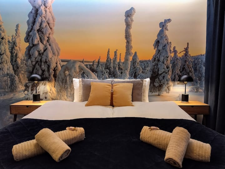 Wolf Street Gem: Free Parking & Nearby Bus Stop - Lapland