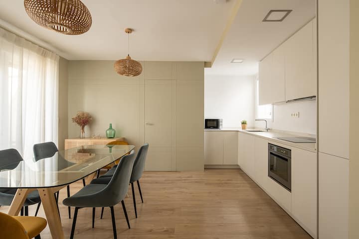 Apartamento Nuevo Y Céntrico, Parking Incluido - Granada