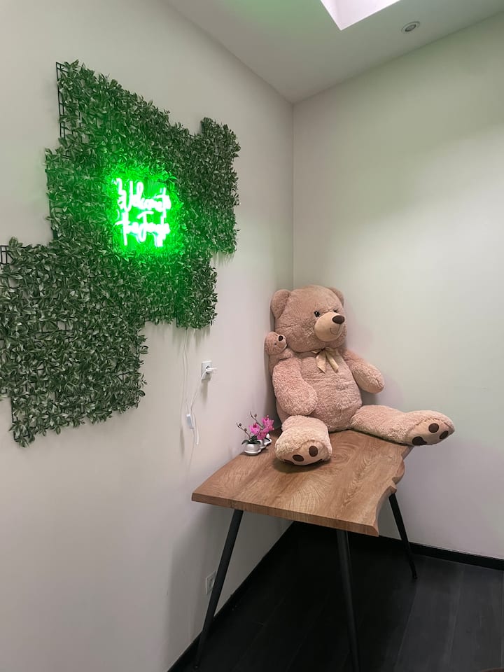 The Jungle Room à 1 Minute De La Gare - Troyes