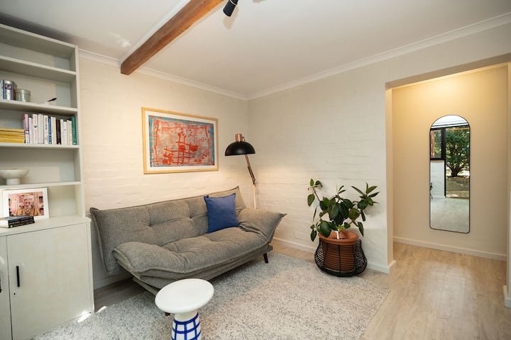 Charming Flat Near Town & Trails - Stellenbosch