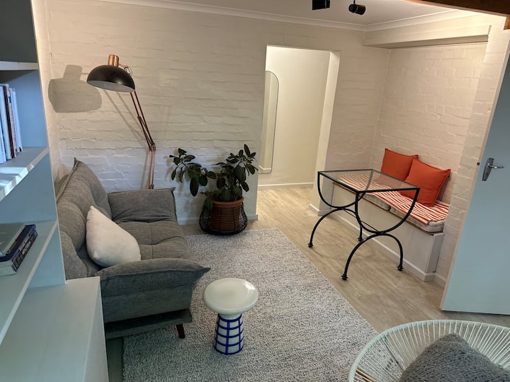 Charming Flat Near Town & Trails - Stellenbosch