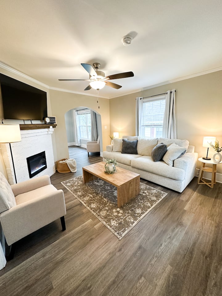 Greensboro Staycation - Greensboro, NC
