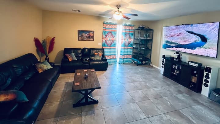 Sunset Suite - Laughlin, NV