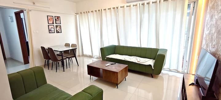 Classy 2brk With Skydeck - Pune