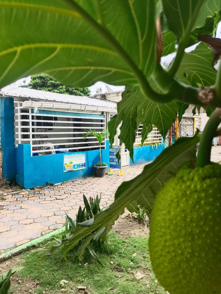 Aparta Estudio Cómodo Y Bien Ubicado, Playa Centro - San Andrés