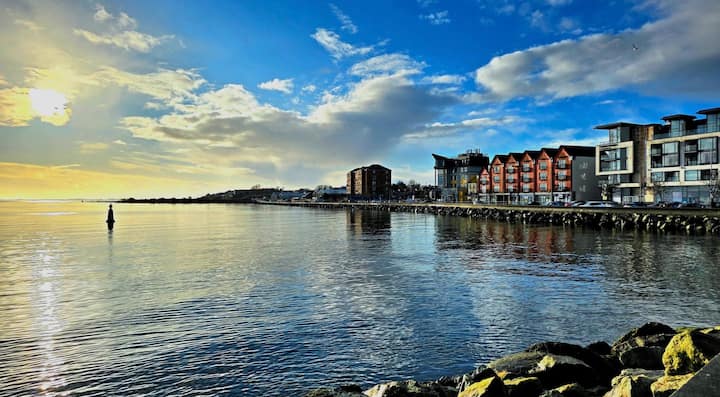 Quayfront Apartment-sea View+parking, Wexford Town - Wexford