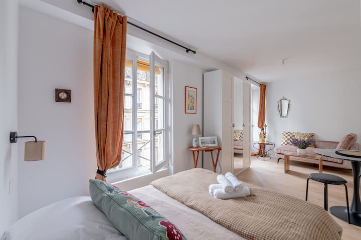 Historic Center Of Paris, Le Marais : Studio - Paris