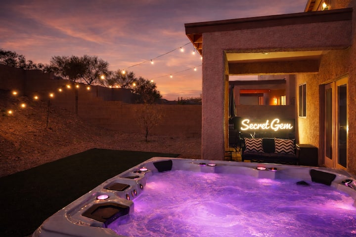 Tucson Retreat | Hot Tub • Sleeps 10 • Near Casino - Casino Del Sol